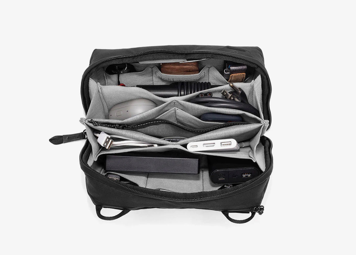 Peak Design Tech Pouch | UBCO USA